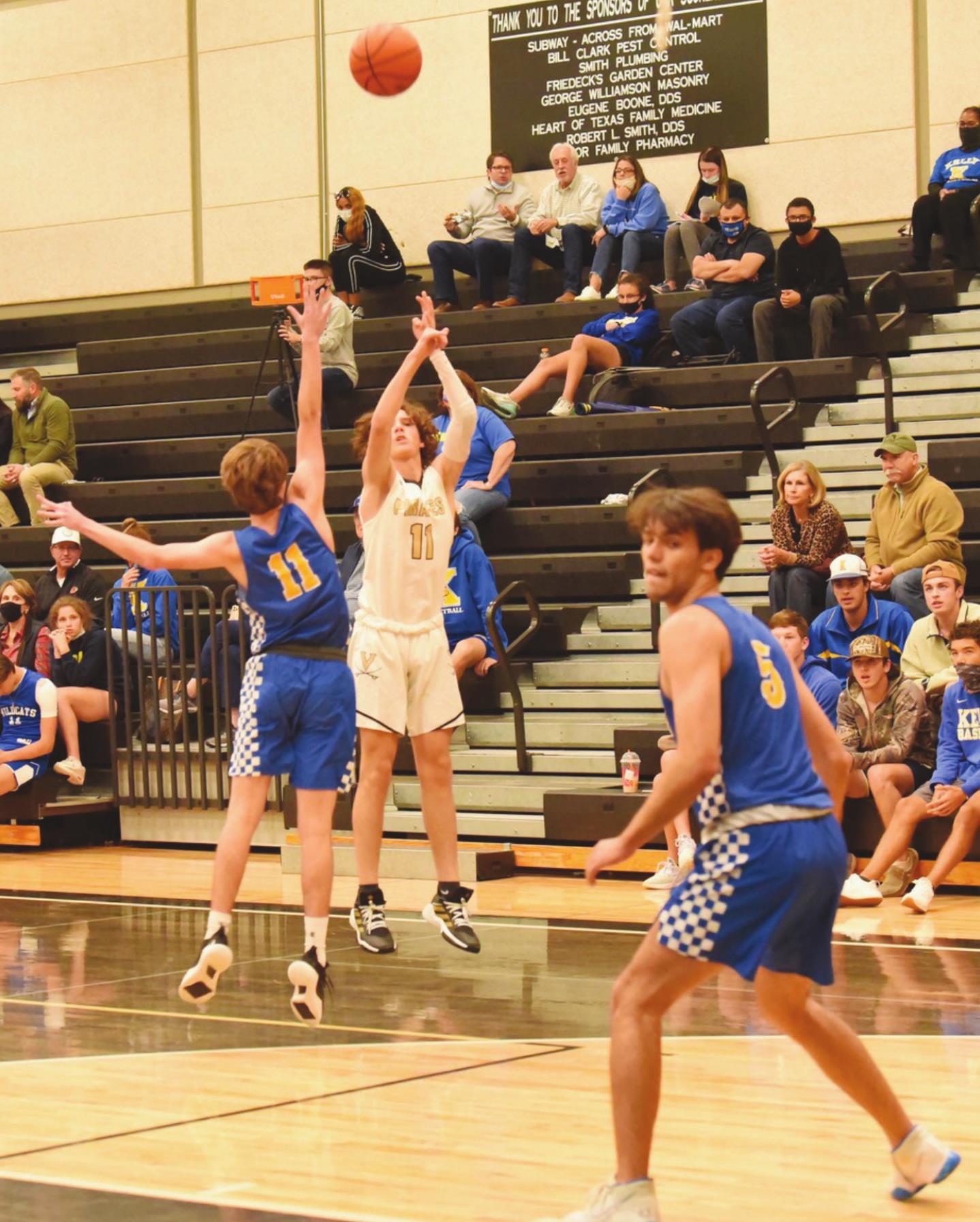 Pirates open season with 52-46 win over Kelly | The Vidor Vidorian